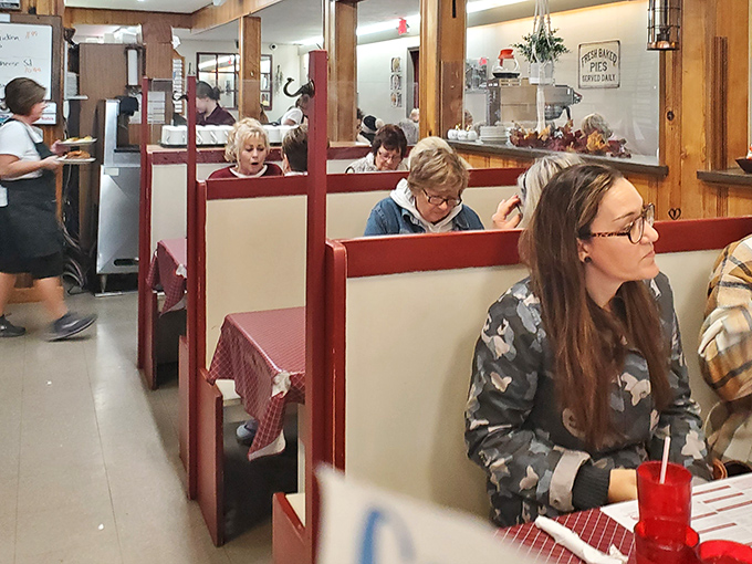Red-checkered tablecloths and booth dividers&mdash;the classic diner uniform that signals you're about to eat something wonderful.