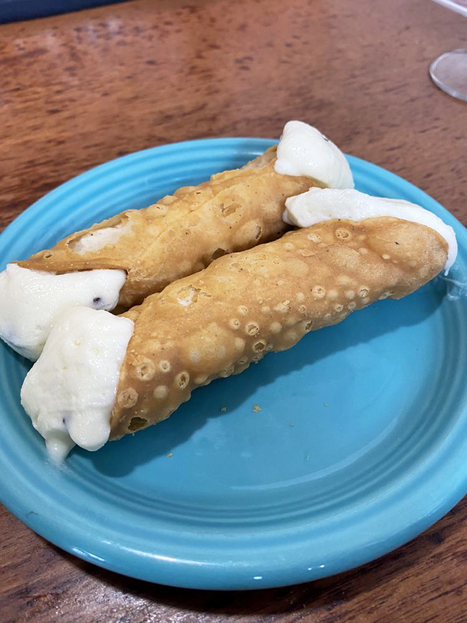 Cannoli that would make even the Godfather put business aside for a moment&mdash;crisp shells giving way to creamy, sweet ricotta filling.