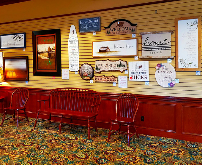 Wall decorations celebrating home and hospitality, because some values never go out of style.