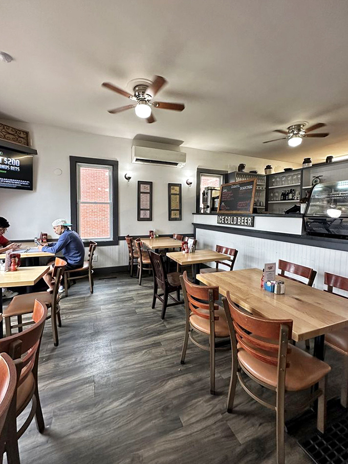 Tables spaced for conversation, ceiling fans gently spinning overhead &ndash; the stage is set for memorable meals and morning revelations.