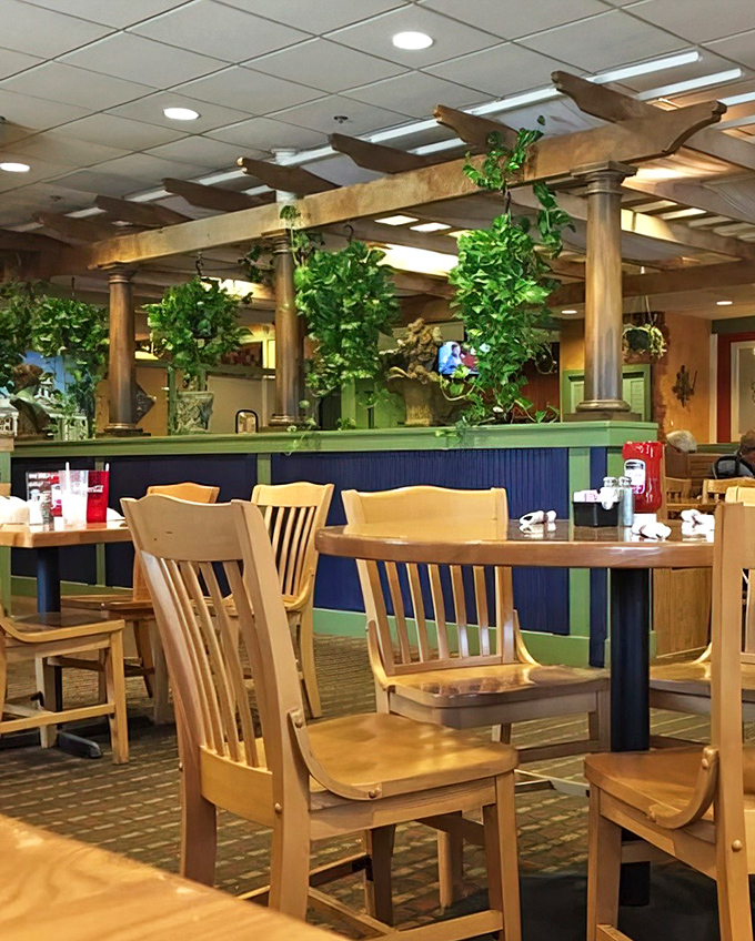 Wooden pergola elements bring unexpected architectural charm to the dining room. Breakfast with a subtle touch of elegance.