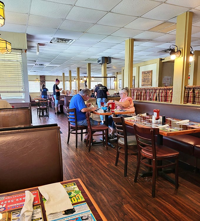 Dark wood floors, comfortable booths, and the gentle hum of conversation&mdash;the classic diner trifecta that never goes out of style.