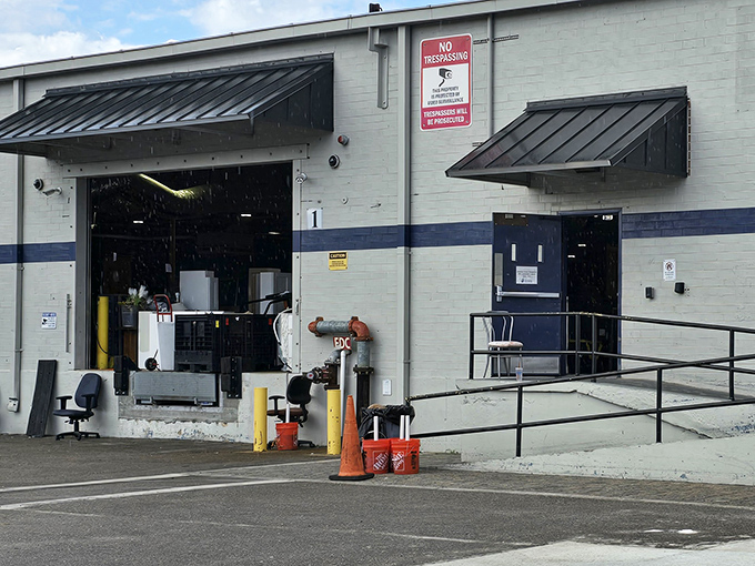 Where the circle of reuse begins. This donation drop-off area accepts yesterday's extras and transforms them into tomorrow's discoveries.