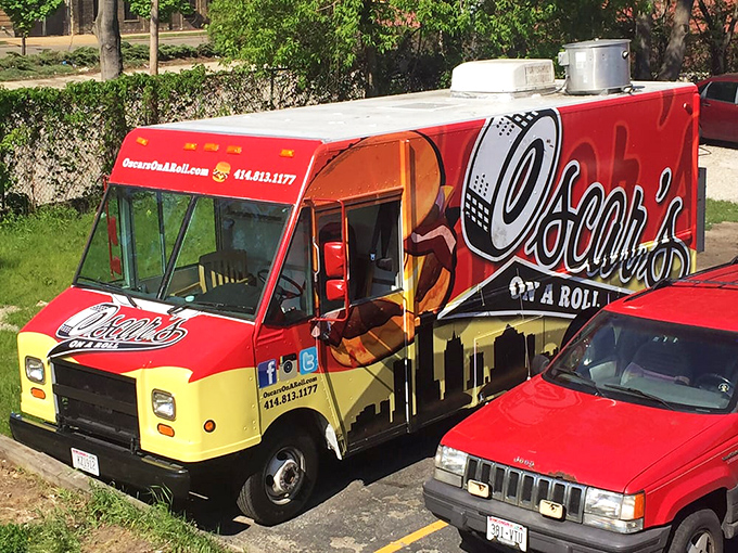 Oscar's food truck: bringing burger joy to the streets of Milwaukee. Like an ice cream truck for grown-ups with better taste.