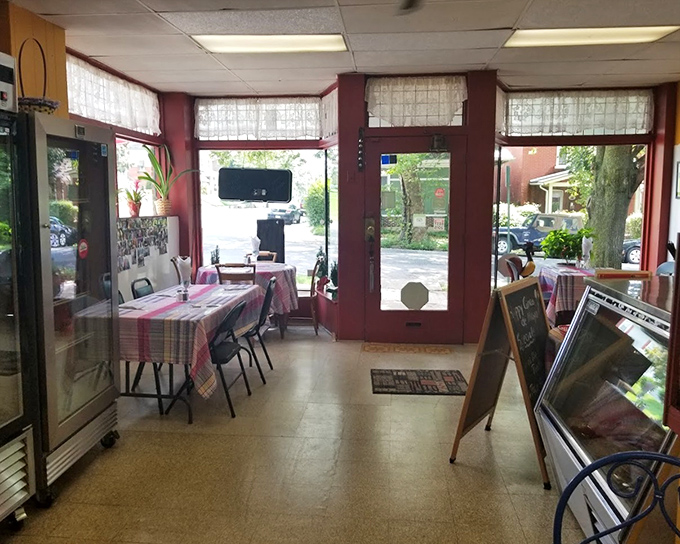 Sunlight streams through windows into a space where time slows down. No one rushes you here&mdash;this is dining as it should be: relaxed, welcoming, and focused on food.