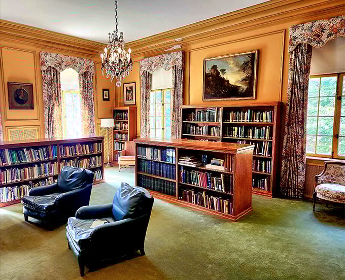 Kingwood's library combines literary treasures with architectural elegance, offering a quiet retreat where you can almost hear the pages of history turning.