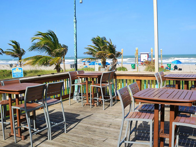 Tables with a view that no Instagram filter could improve. The sea breeze serves as complimentary seasoning for everything on your plate.
