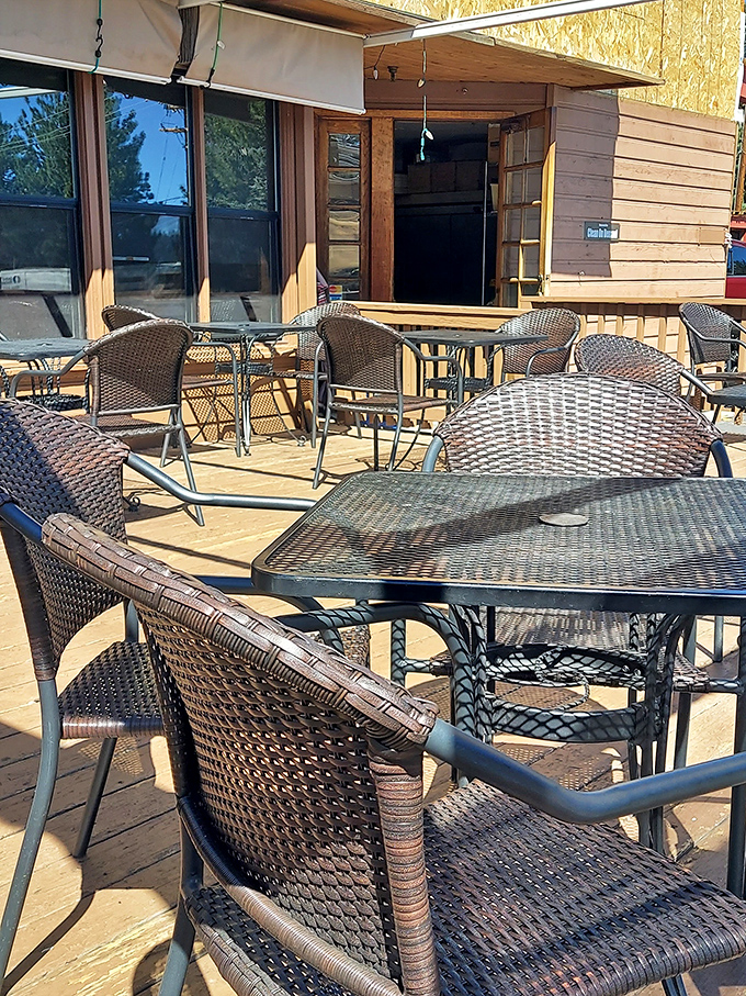 Outdoor seating where mountain air serves as the perfect palate cleanser between bites. Nature's dining room awaits. 