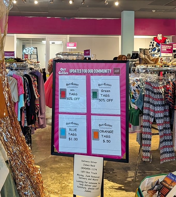 The color-coded tag system is the secret decoder ring to maximum savings&mdash;green means go for that 50% off treasure!