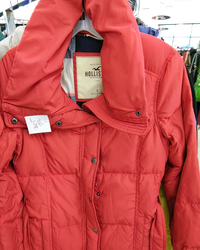 Winter in Michigan demands serious outerwear, and Value World delivers. This Hollister puffer jacket offers brand-name warmth without the brand-name price tag.