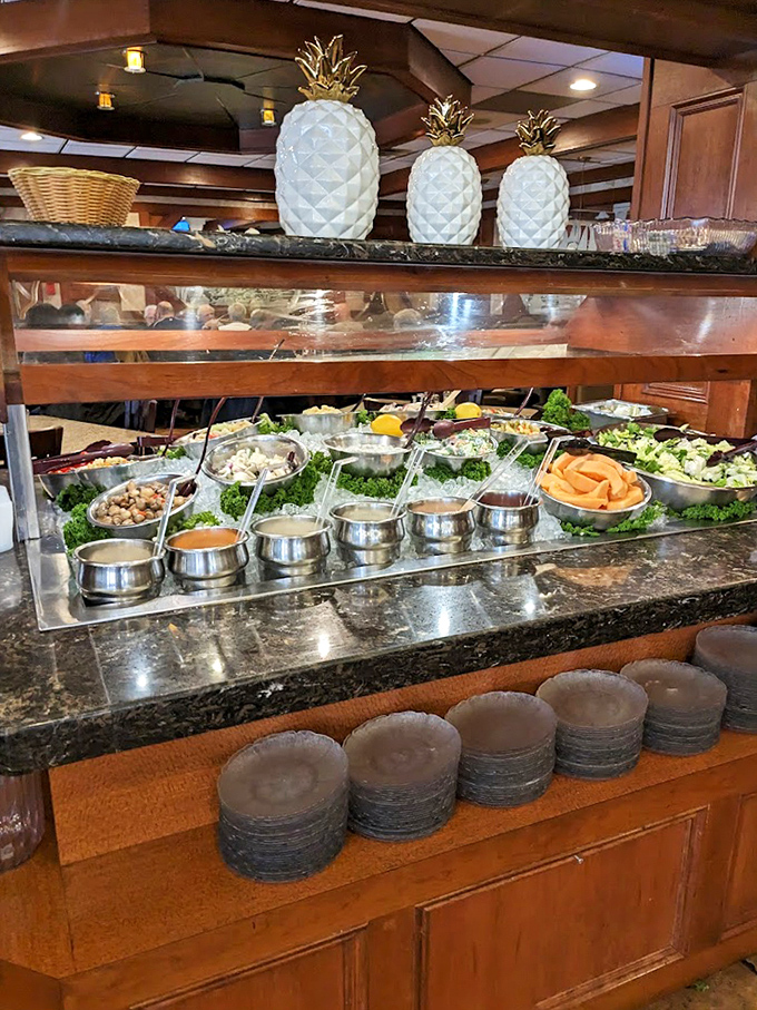 The salad bar crowned with decorative pineapples &ndash; a tropical touch in suburban Pennsylvania that somehow makes perfect sense.