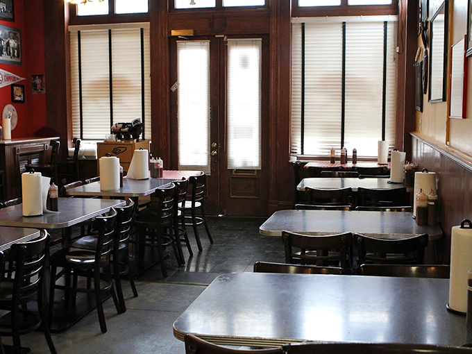 Simple tables, wooden wainscoting, and large windows&mdash;because when the food is this good, nothing should distract from the main event.