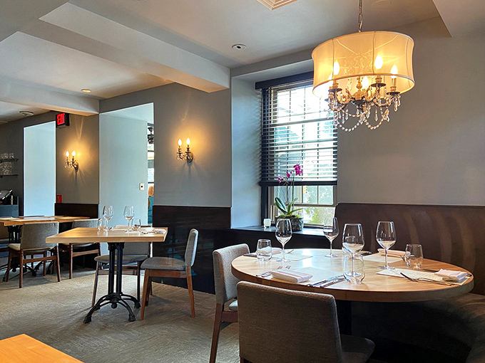 Tables positioned for both privacy and people-watching &ndash; the holy grail of restaurant seating arrangements.