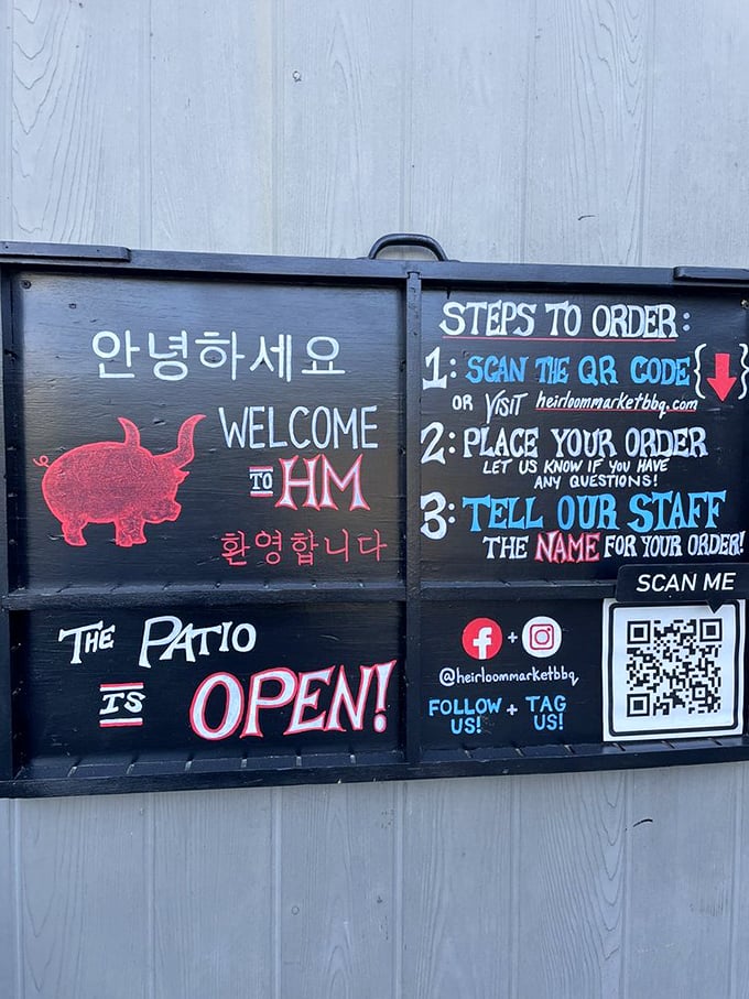 Instructions that double as a warm welcome. The Korean greeting reminds you this isn't your standard Southern BBQ joint.