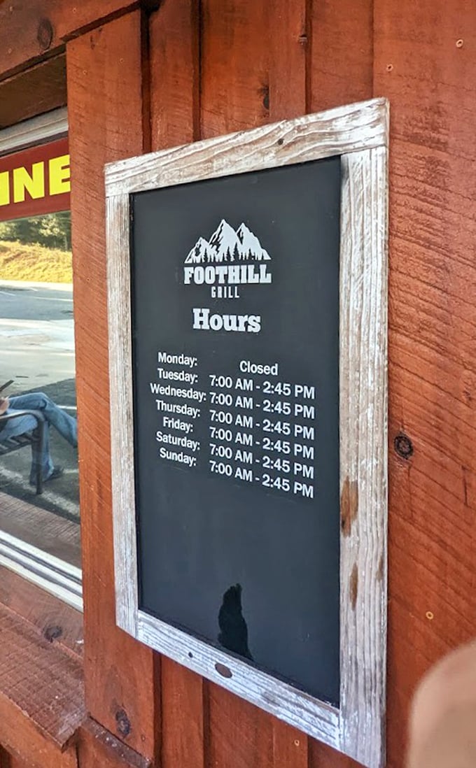 These hours are worth committing to memory&mdash;your stomach will thank you for the advance planning.