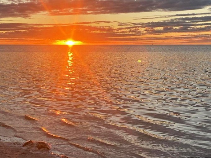 When the sun clocks out for the day, it doesn't just leave &ndash; it throws a party.