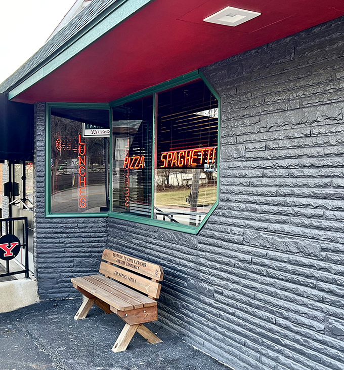 The entrance promises "Pizza" and "Spaghetti" &ndash; two words that have never led anyone astray.