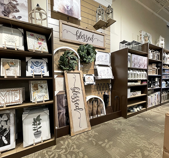 Home d&eacute;cor that whispers "live, laugh, love" at prices that won't make you cry, scream, or go broke.