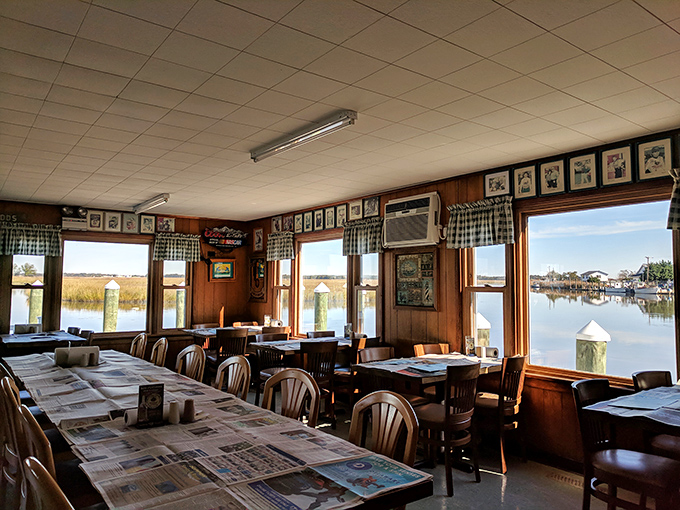 The waterfront views remind you that your dinner was swimming nearby not long ago. Fresh isn't just a promise here&mdash;it's geography.