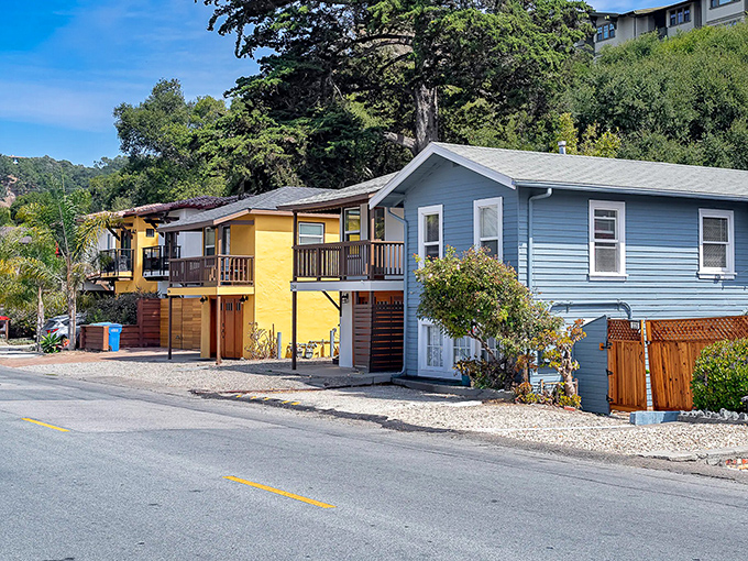 Beach homes in candy colors line Avila's streets like a real estate version of a dessert tray &ndash; each one more tempting than the last.