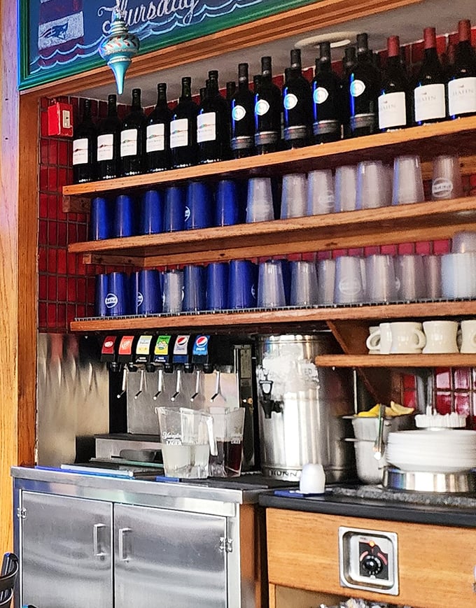 The beverage station stands ready to quench thirsts created by all that glorious fried seafood.