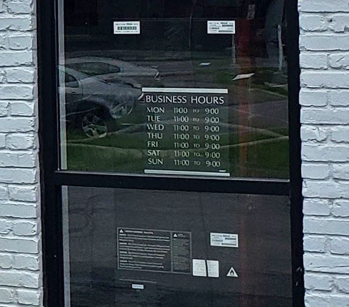 These business hours (11-9 daily) are worth committing to memory&mdash;your future hungry self will thank you for this vital information.