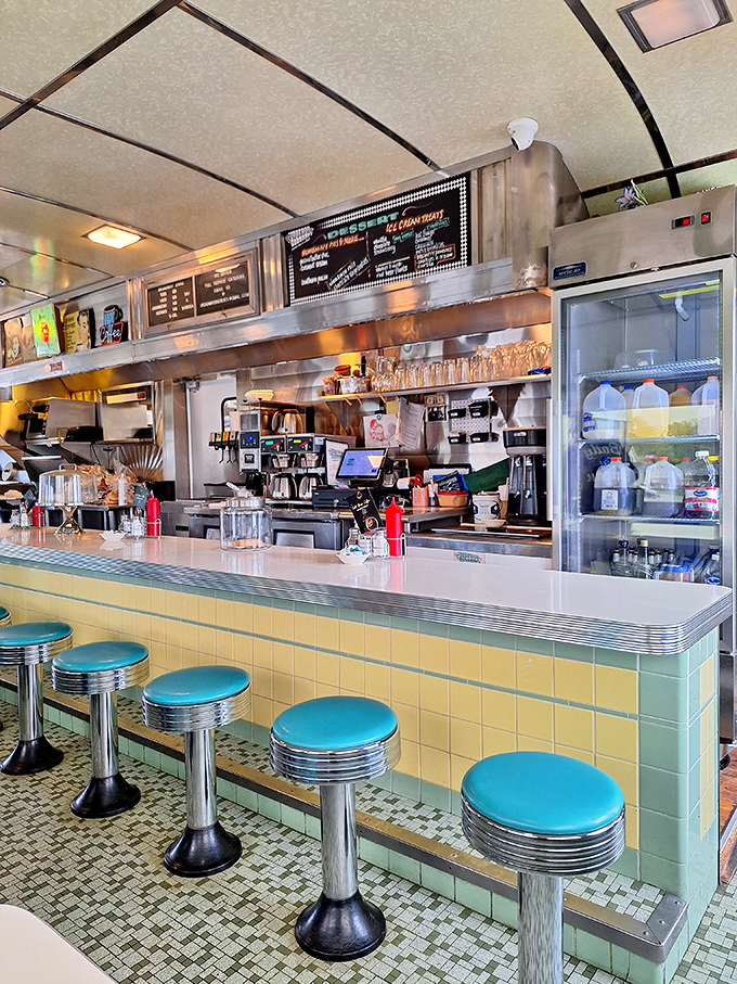 The mint-green counter with matching turquoise stools invites you to pull up a seat and stay awhile. Coffee refills are practically guaranteed.