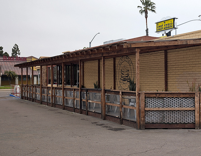 Al fresco flapjacks, anyone? The covered patio offers a breezy alternative for enjoying your breakfast classics while soaking up that famous Southern California sunshine. 