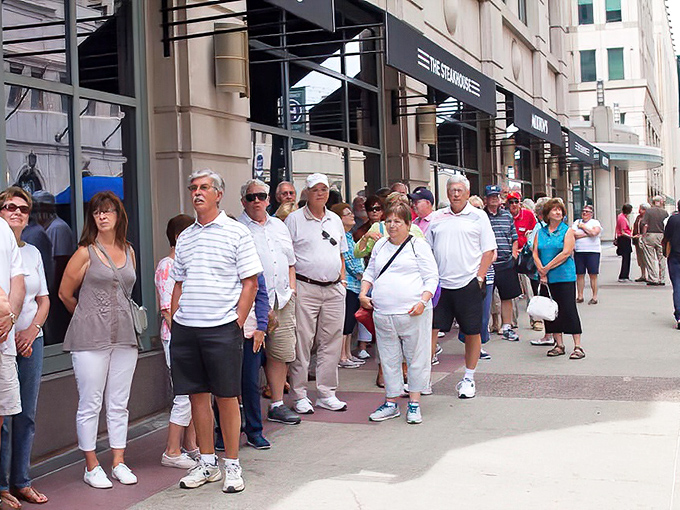 Downtown excursions offer a taste of urban life&mdash;group outings to shows, restaurants and cultural events are regular social calendar highlights.