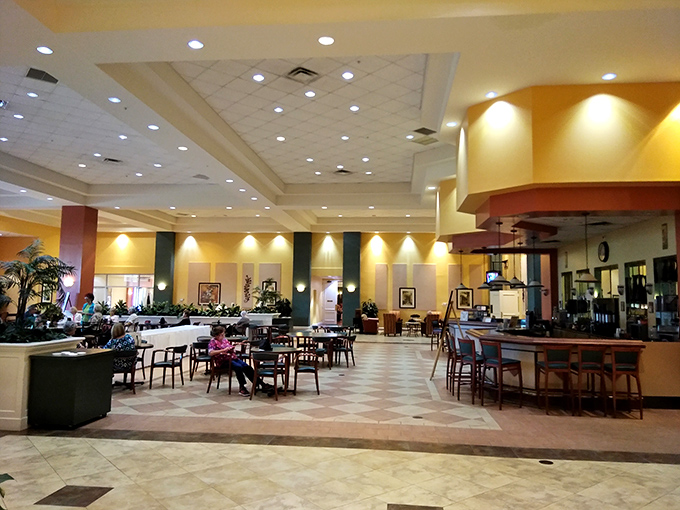 The community dining area combines casual comfort with elegant touches &ndash; where breakfast clubs and dinner dates keep social calendars full.