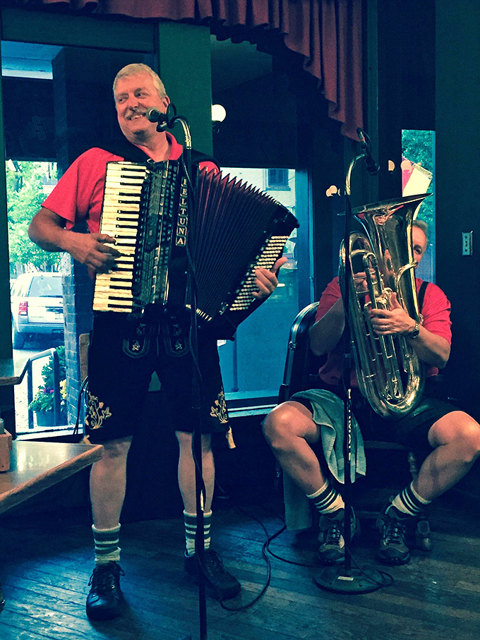 Live accordion music transforms dinner into an event&mdash;suddenly you're not just eating sausage, you're having a cultural experience. 