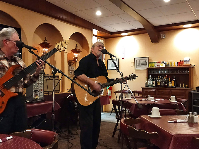 Sometimes Court Diner serves up live music alongside their comfort food &ndash; proving they know how to feed both stomach and soul.