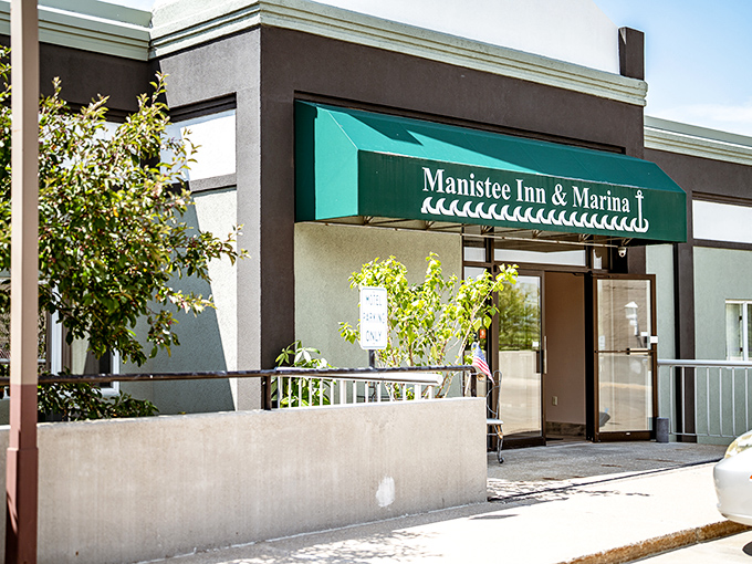The Manistee Inn & Marina offers waterfront accommodations where you can practically roll out of bed and onto your boat.