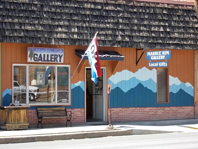 Marble Rim Gallery showcases local artistry with a painted mountain range that mirrors the real ones just outside. Art imitating life, literally.