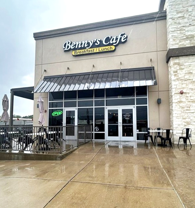 Even after a Texas rain shower, Benny's outdoor seating beckons with the promise of fresh air and fresh coffee.