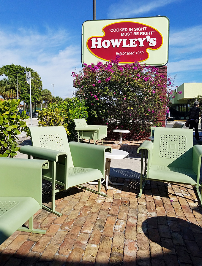 Florida dining as it should be&mdash;outdoors, under that impossibly blue sky, with a vintage sign promising "Cooked in sight, must be right."