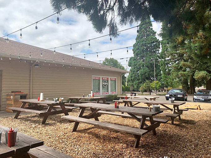Outdoor seating that invites lingering on those perfect Oregon days. These picnic tables have witnessed more food euphoria than most therapists' couches.
