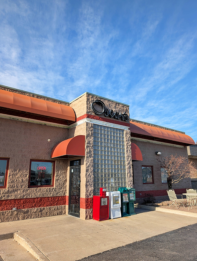 Under Missouri's big sky, Oscar's stands ready for another day of serving comfort food that makes the world feel right, even if just for one meal.
