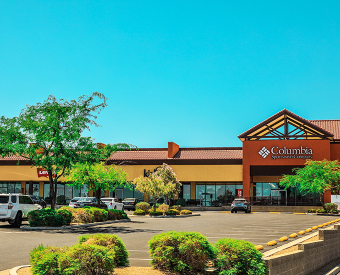 The Outlets at Barstow offer retail therapy in a desert-friendly setting, where shopping for bargains doesn't require a second mortgage on your home.