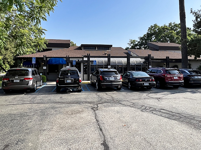 A packed parking lot tells the real story&mdash;locals know where to find honest food at fair prices, and they're voting with their vehicles.