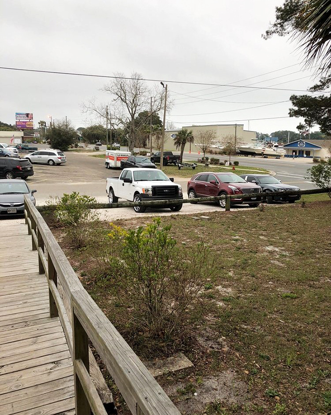 A full parking lot at a roadside restaurant in a tiny town tells you everything you need to know. The locals aren't keeping this secret anymore.