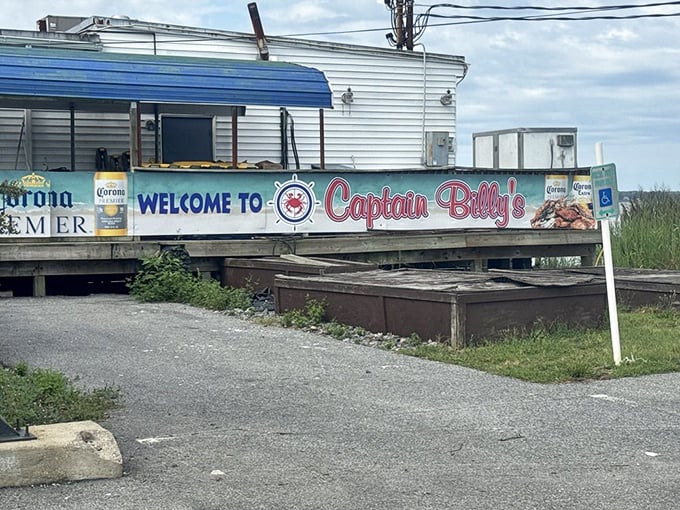 "Welcome to Captain Billy's"&mdash;a sign that's greeted seafood pilgrims for generations. Those who know, know this is where crab dreams come true.