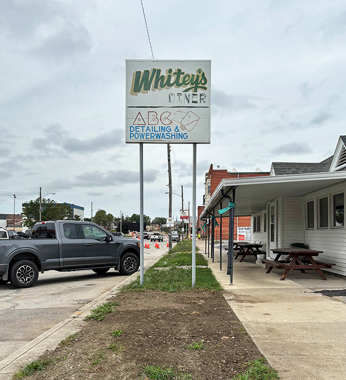 The vintage sign stands as a beacon for breakfast pilgrims, guiding hungry travelers to this temple of morning delights.