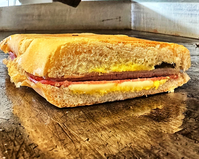 The Cuban sandwich&mdash;Florida's gift to humanity&mdash;gets the Mac's treatment: unpretentious, substantial, and worthy of a detour.