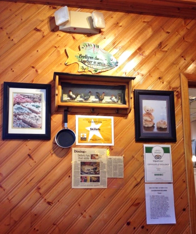 Wall d&eacute;cor that tells stories of breakfast triumphs past. That fish seems to be saying what we're all thinking: "Feed me pancakes."