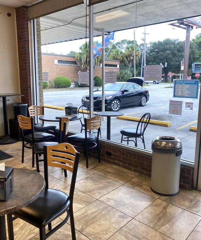 Window seats offer prime people-watching with your pastry &ndash; observe the look of pure joy on faces as they exit with their white bakery boxes.