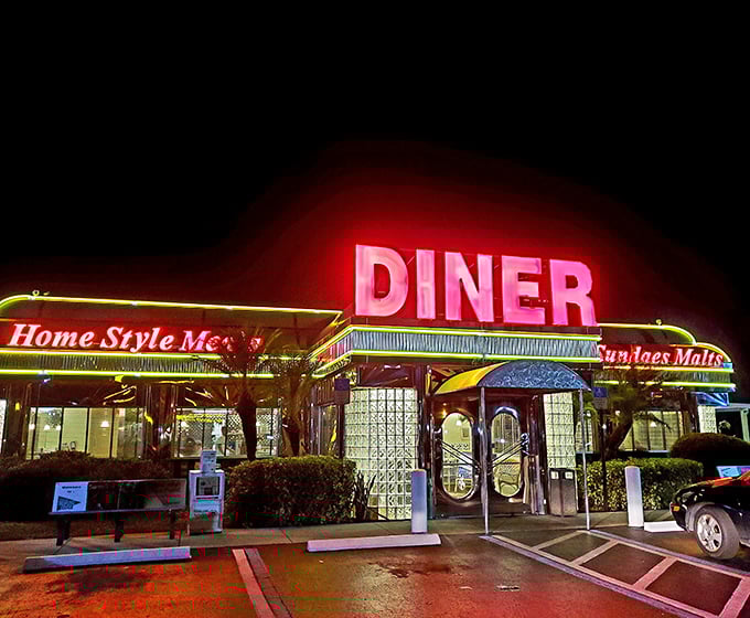 At night, the neon transforms Sebring Diner into a beacon of hope for the hungry. Like a lighthouse guiding ships, it steers empty stomachs safely to shore.