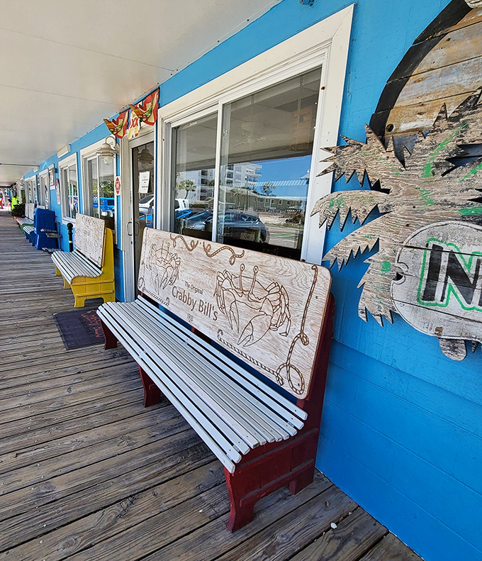 Weathered wooden benches outside Crabby Bill's tell stories of salty breezes and post-meal conversations that stretched into sunset.