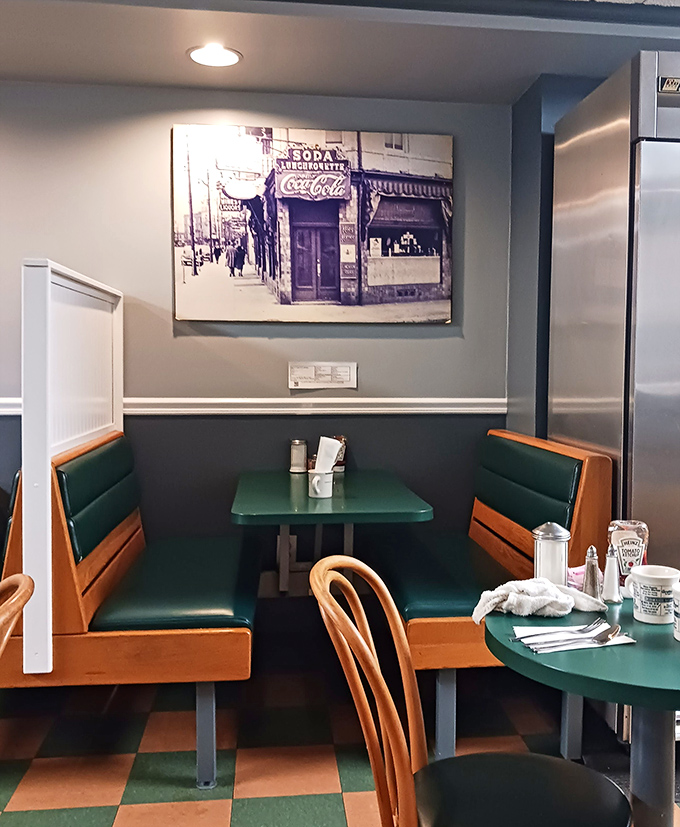 Booths designed for maximum comfort and minimum interruption &ndash; the perfect setting for solving world problems over coffee and pancakes.