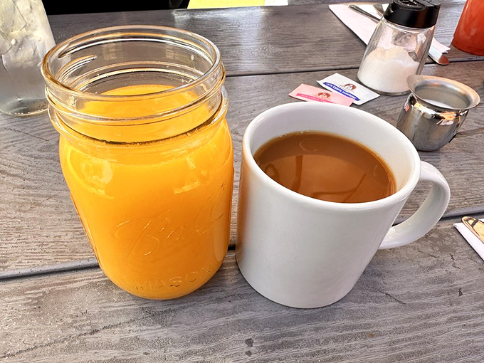Fresh orange juice and perfectly brewed coffee &ndash; the dynamic duo that makes every morning feel like a victory.